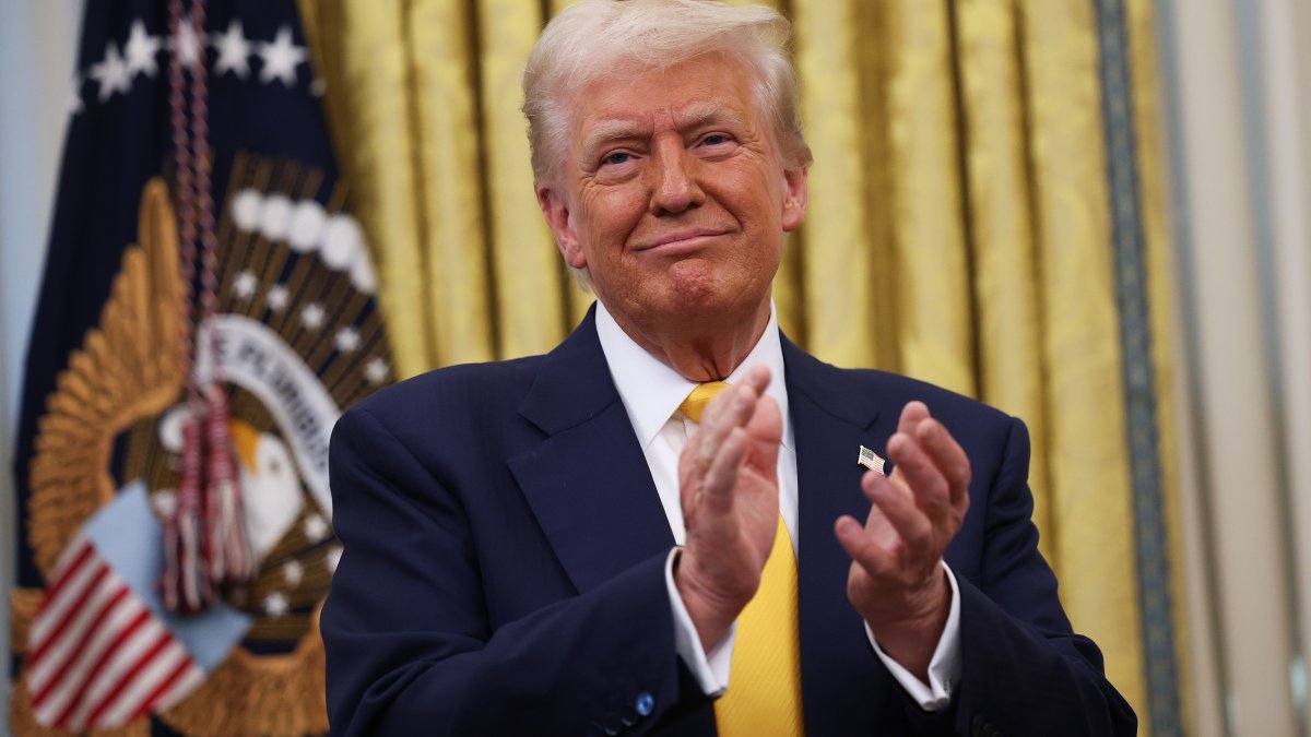 Trump English language executive order: Is there official language ...