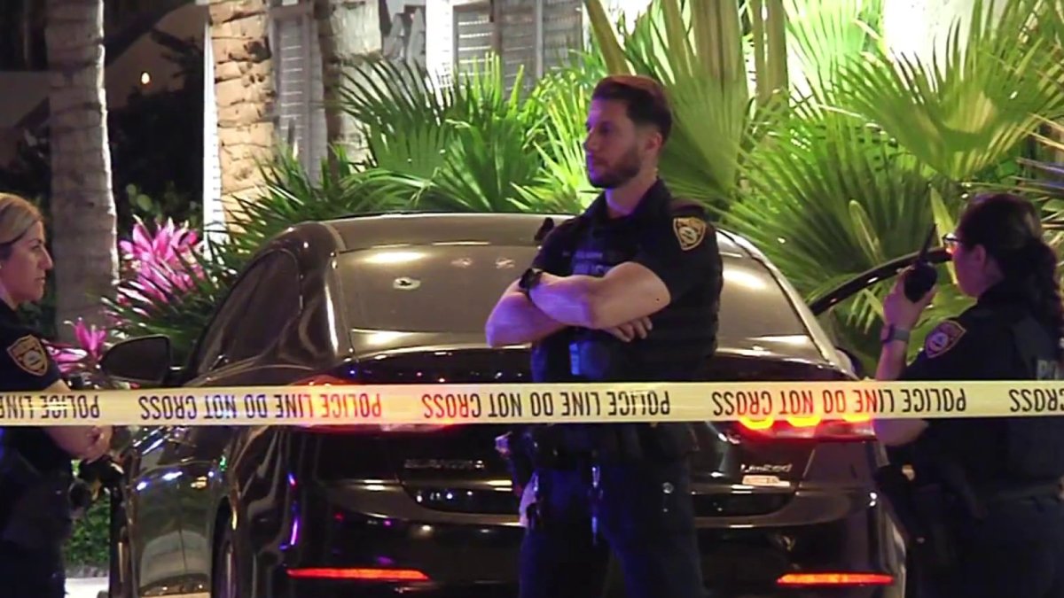 Man Faces Attempted Murder Charges After Shooting 2 In Miami Beach