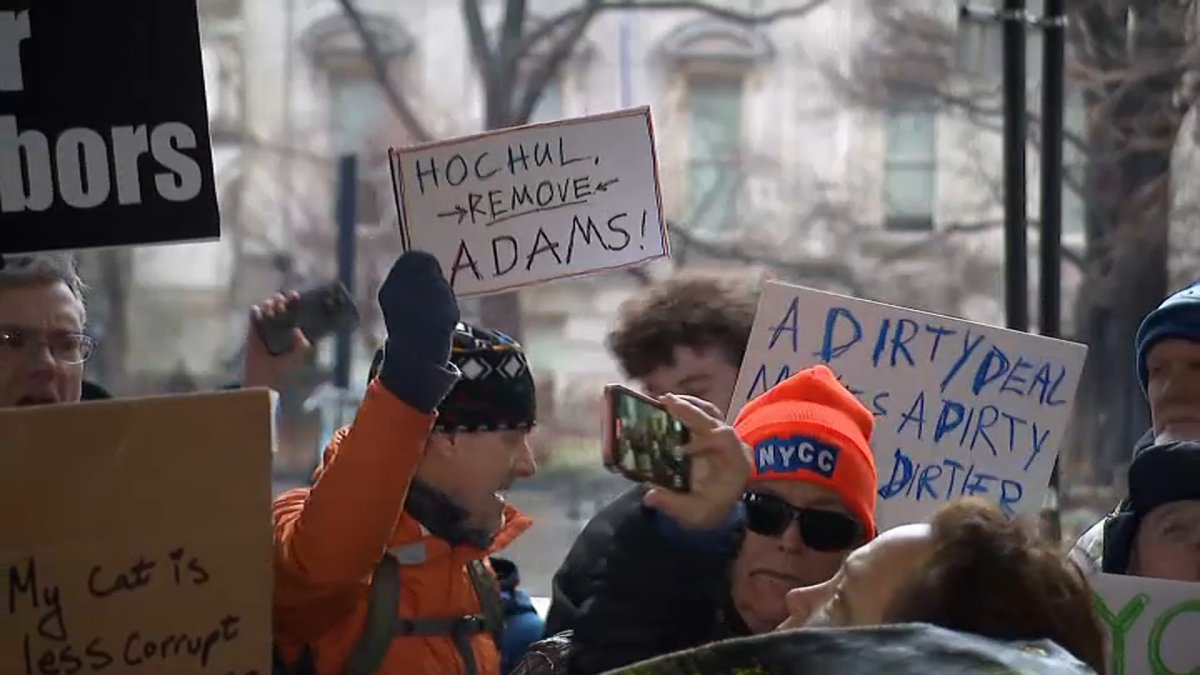NYC news: weekend protest calls on Hochul to remove Eric Adams – NBC ...