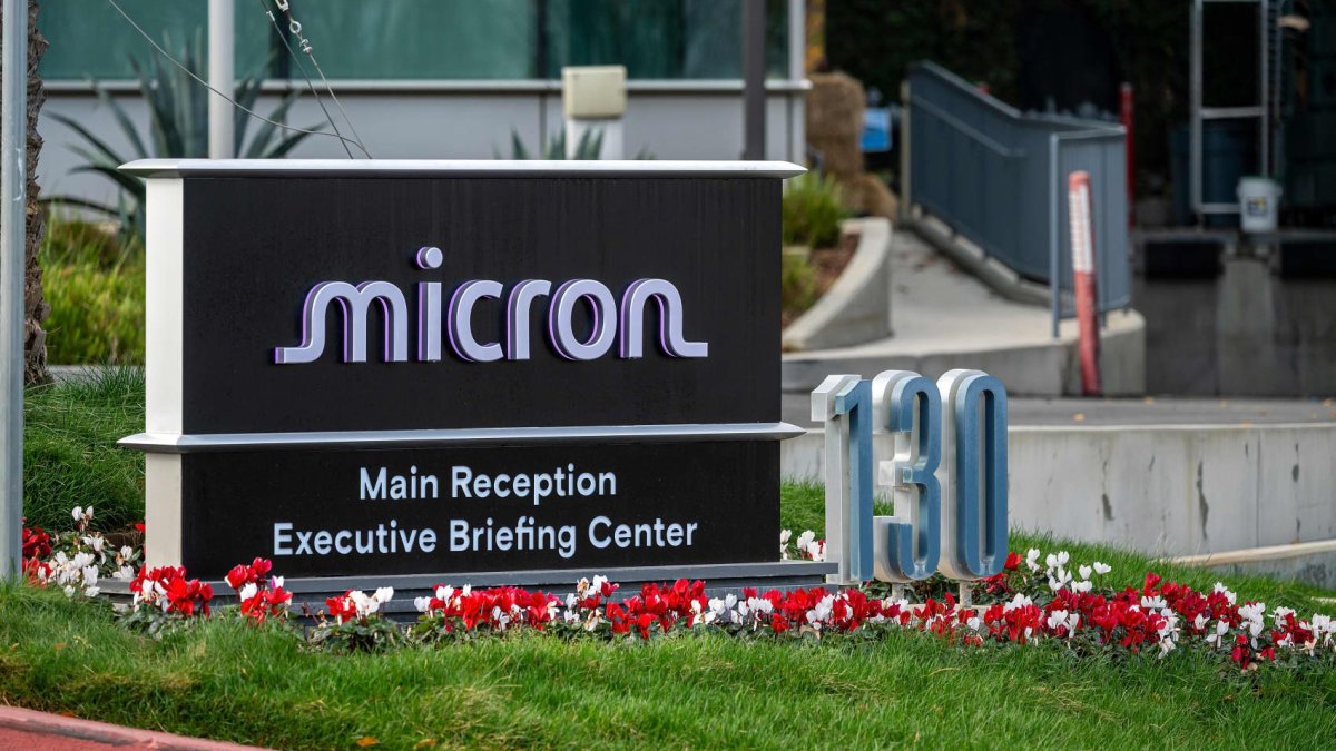 Micron shares jump on earnings beat, rosy guidance as data center ...
