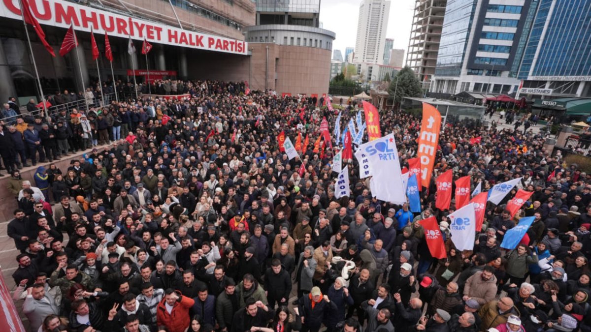 Political free fall: Turkey faces protests, investor flight after ...
