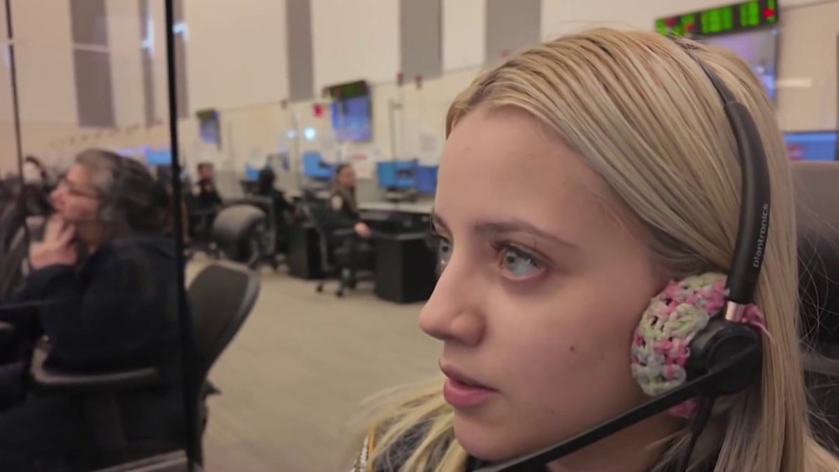 Women on the front line of the 911 dispatch system – NBC New York
