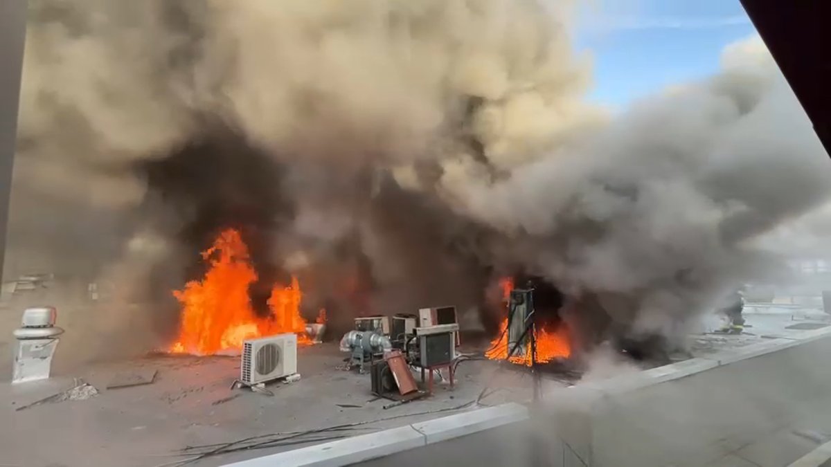 Bronx fire on Jerome Ave: FDNY brings 4-alarm response – NBC New York