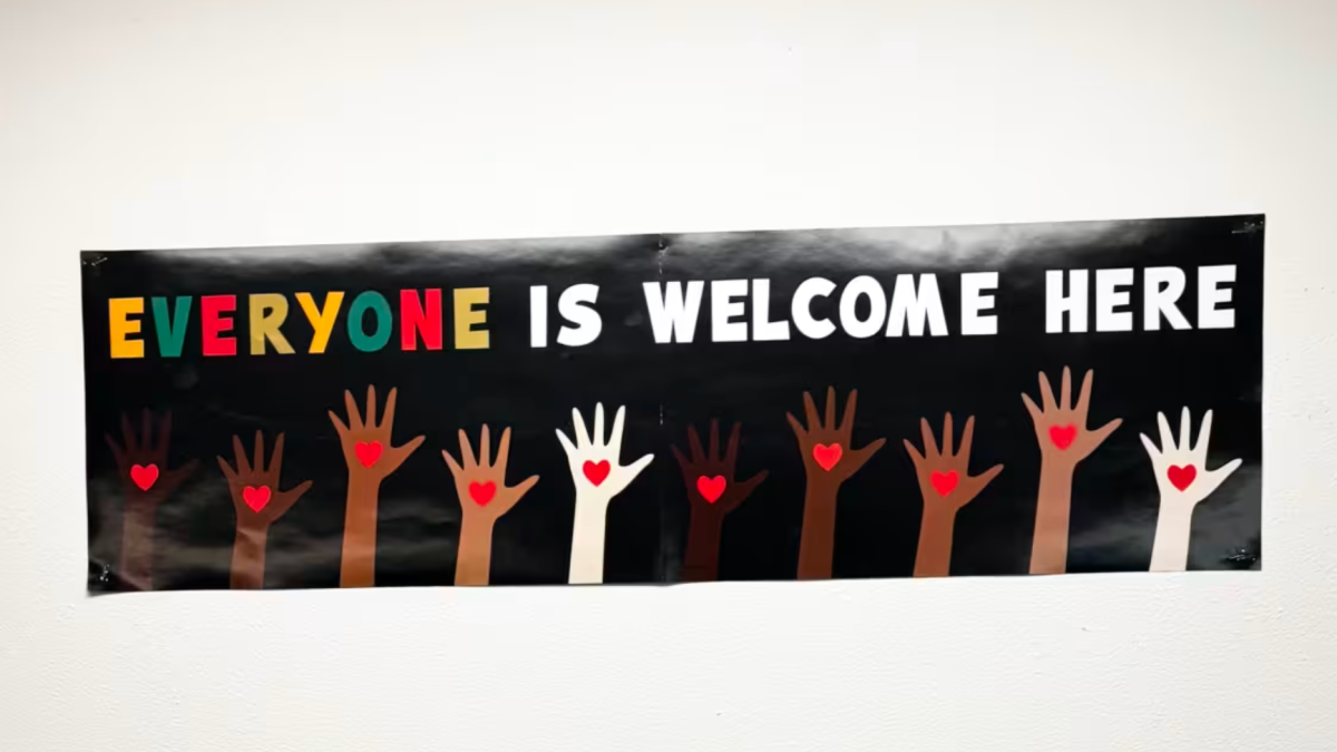 Idaho teacher told to remove ‘Everyone is welcome here’ sign – NBC New York