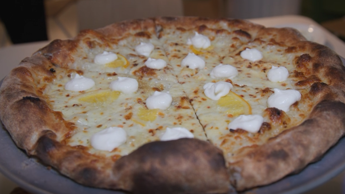 This Chelsea pizzeria slice will take you back to your childhood – NBC ...