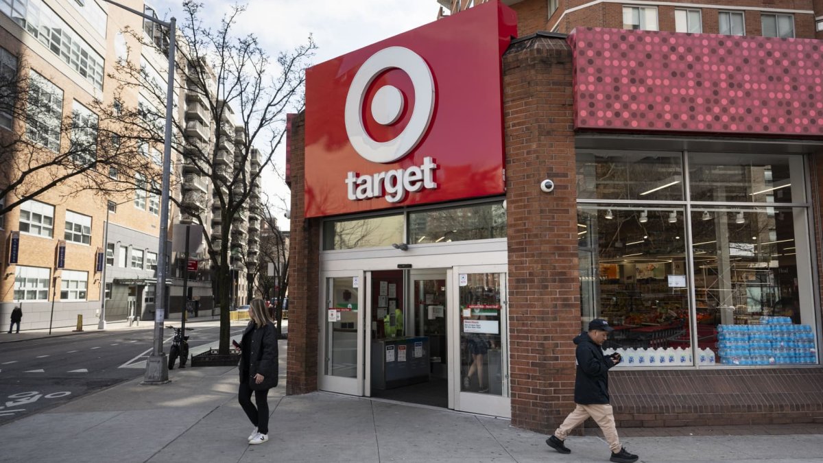 Target CEO Cornell meets with Sharpton to discuss DEI rollback as civil ...