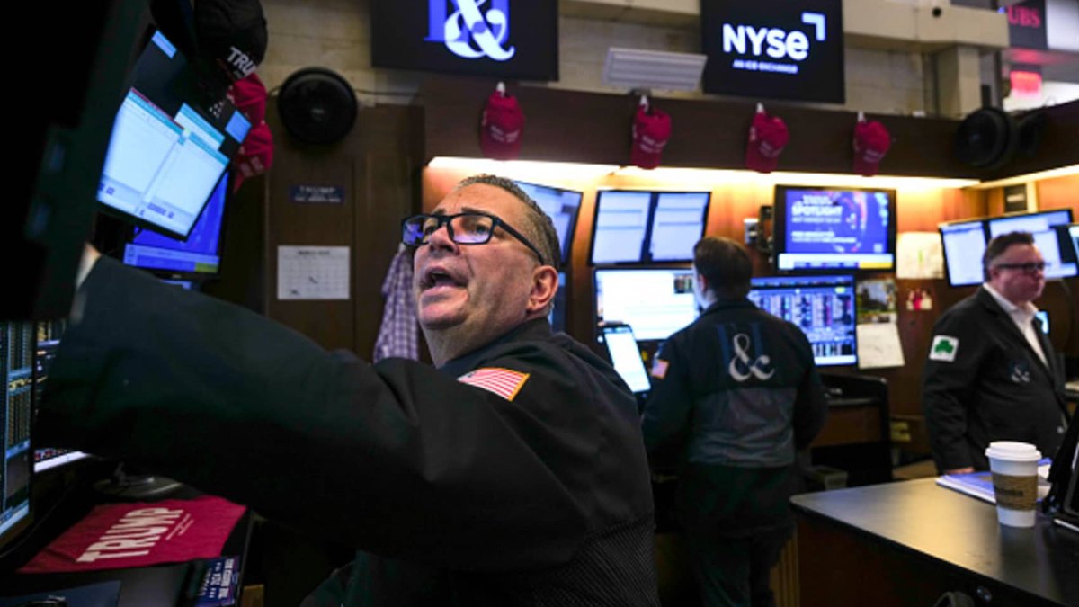 10-year Treasury yield falls to lowest level since October after Trump ...