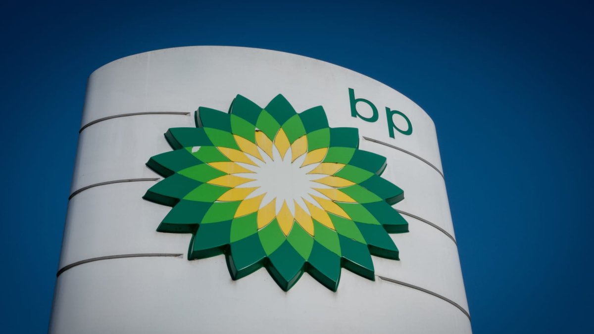 BP shares whipsaw as activist investor Elliott discloses stake build ...