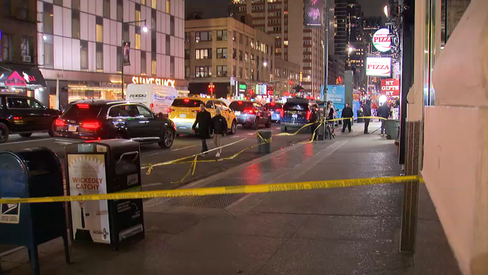 Hell’s Kitchen stabbing leaves 14-year-old boy critical – NBC New York