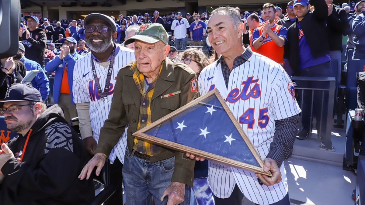 Mets superfan Seymour Weiner dies at 98 – NBC New York