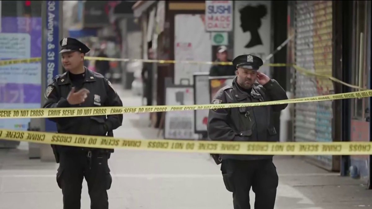 Police shoot and kill man armed with knife: NYPD – NBC New York