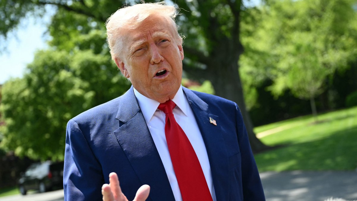 Trump, who promised Day 1 relief and lower prices, talks of a ...