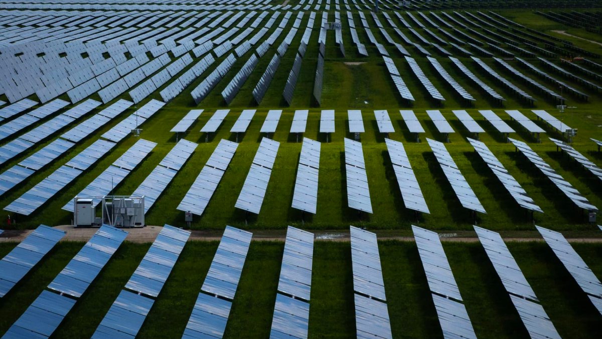 Solar stocks plunge as Republican tax bill worse than feared for clean ...