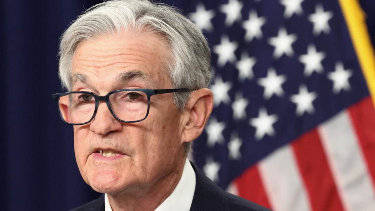 Watch Fed Chair Jerome Powell deliver live remarks on policy review ...