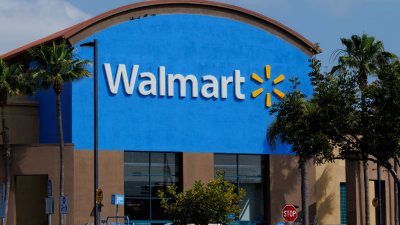 Why Walmart decided to say it would raise prices — and risk Trump’s ...