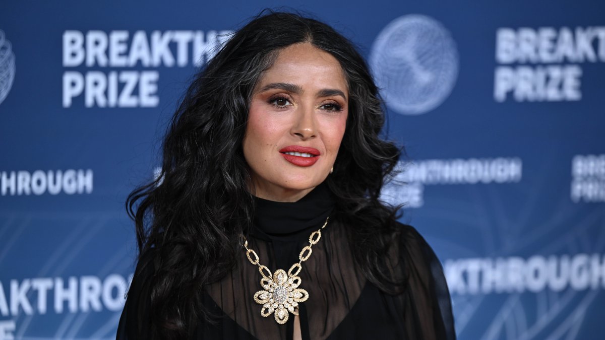 Salma Hayek stuns on cover of Sports Illustrated Swimsuit 2025 – NBC ...