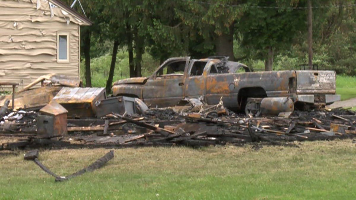 High schoolers returning from prom help save family from fire – NBC New ...
