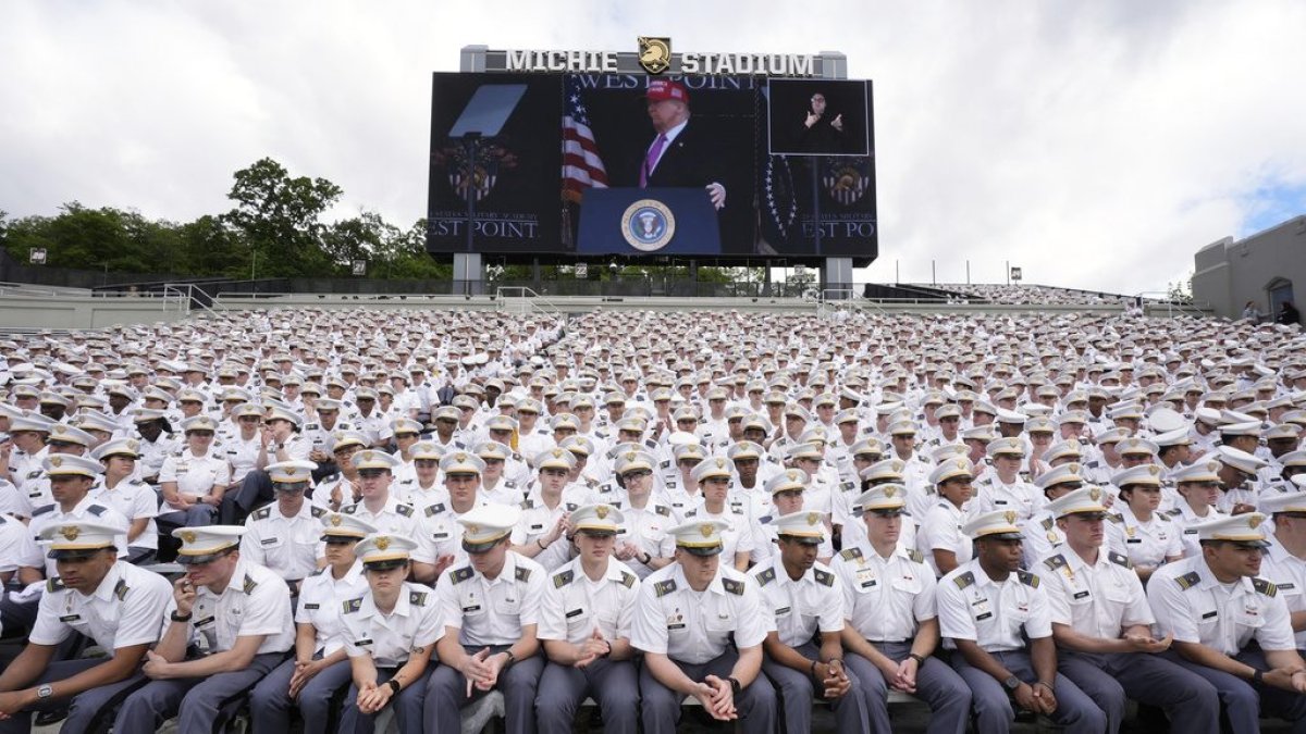 Trump takes credit for U.S. military might during West Point address ...