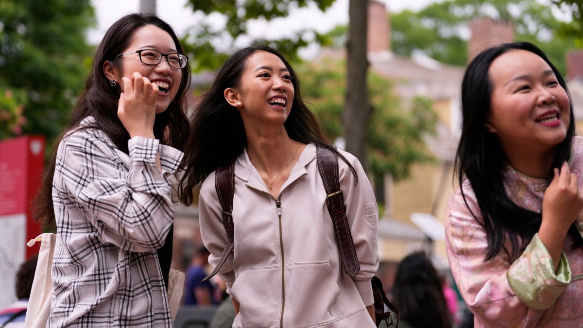 Chinese student’s Harvard commencement speech emphasizes humanity – NBC ...
