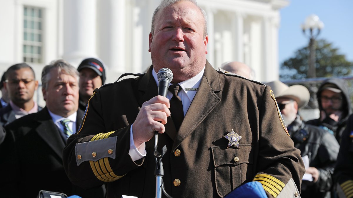 Trump pardons Culpeper County ex-sheriff found guilty of bribery – NBC ...