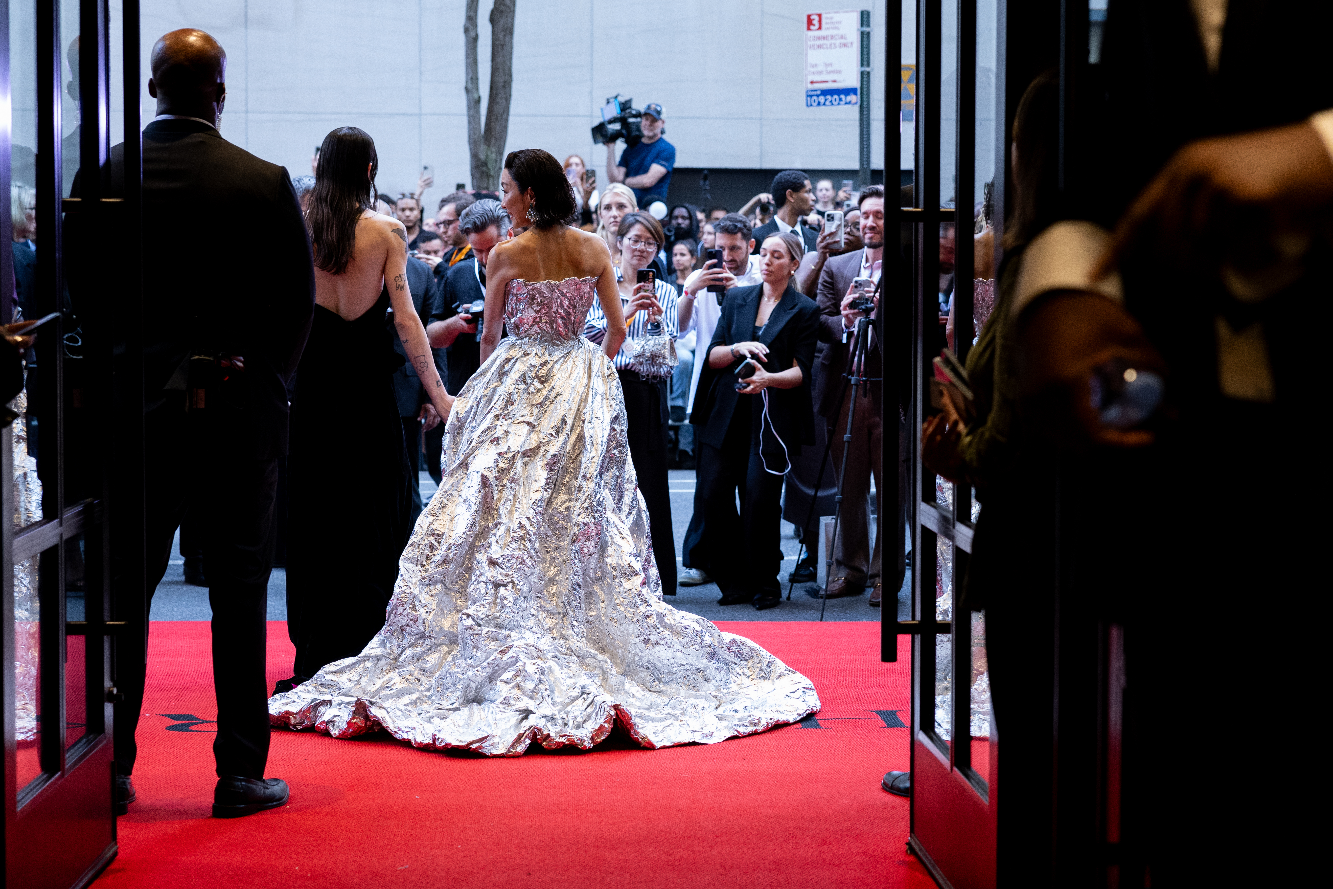 Where do the stars get ready for the Met Gala? – NBC New York