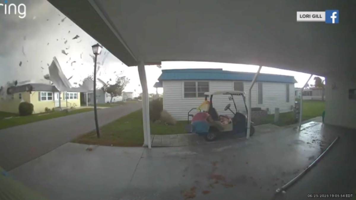 Wild video shows tornado ripping apart homes in Florida neighborhood ...