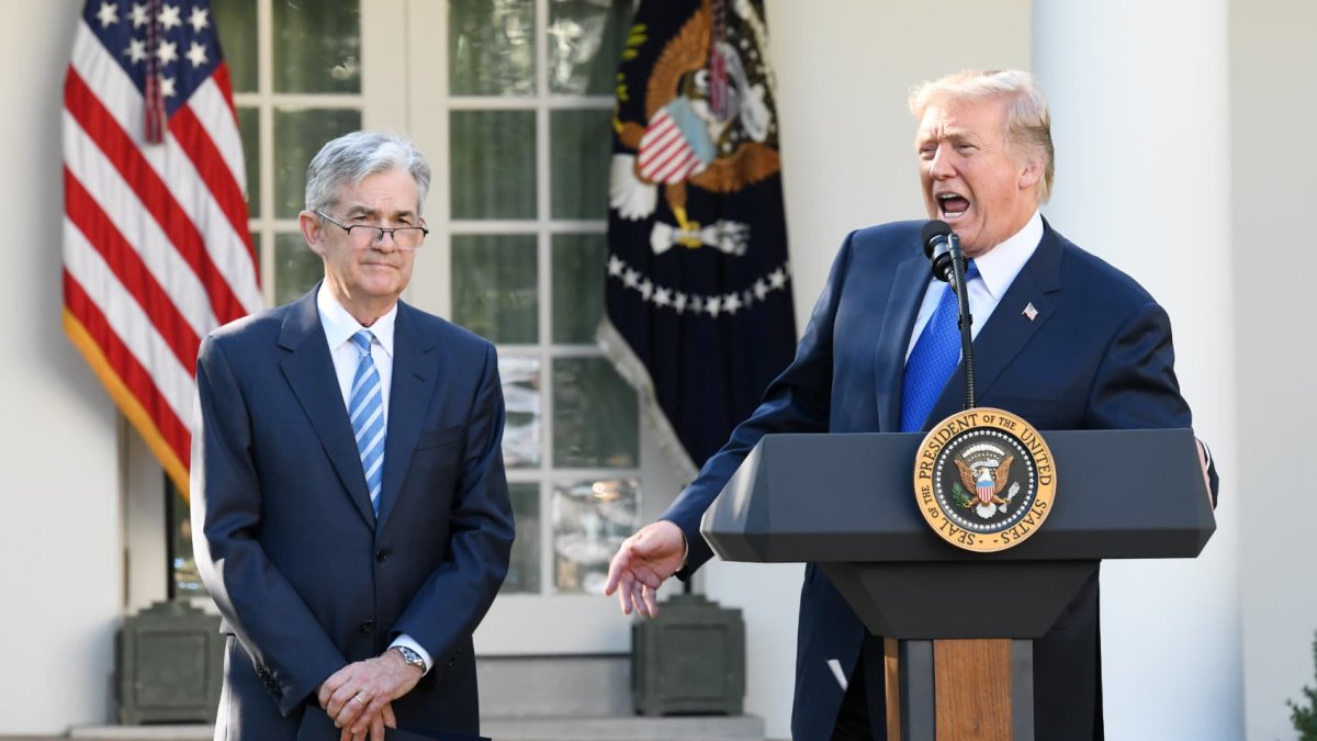 Trump presses Fed chief Powell to cut interest rate by full point ...