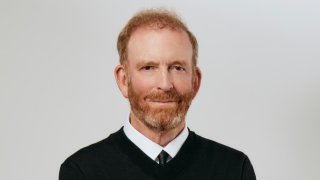 Dave’s Hot Chicken CEO shares the No. 1 red flag he sees in employees ...