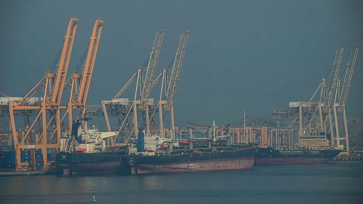 Middle East ocean freight rates soar on Iran conflict, Strait of Hormuz ...