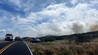 Brush fire in Hawaii forces evacuations, no structures burned – NBC New ...