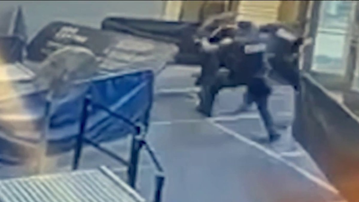 Three court officers injured in knife attack at Manhattan criminal ...