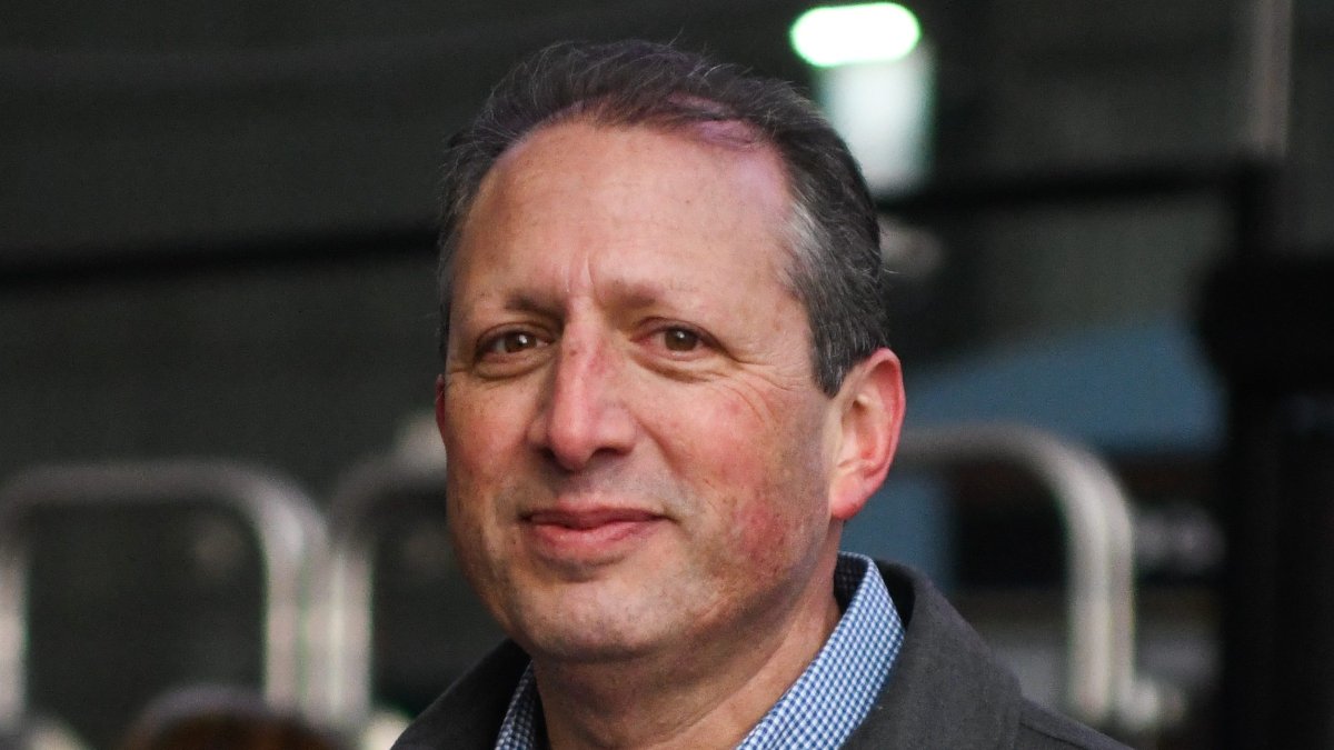 Who is Brad Lander? NYC mayoral candidate debates tonight – NBC New York