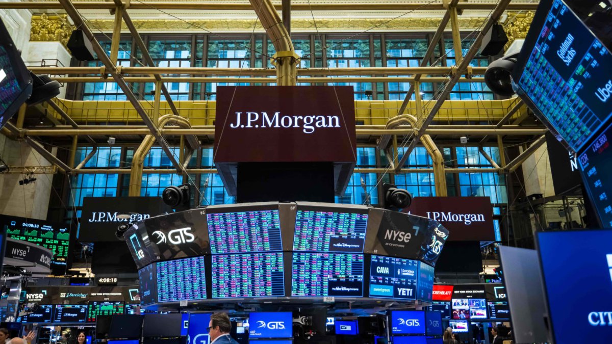 5 things to know before the stock market opens Monday – NBC New York