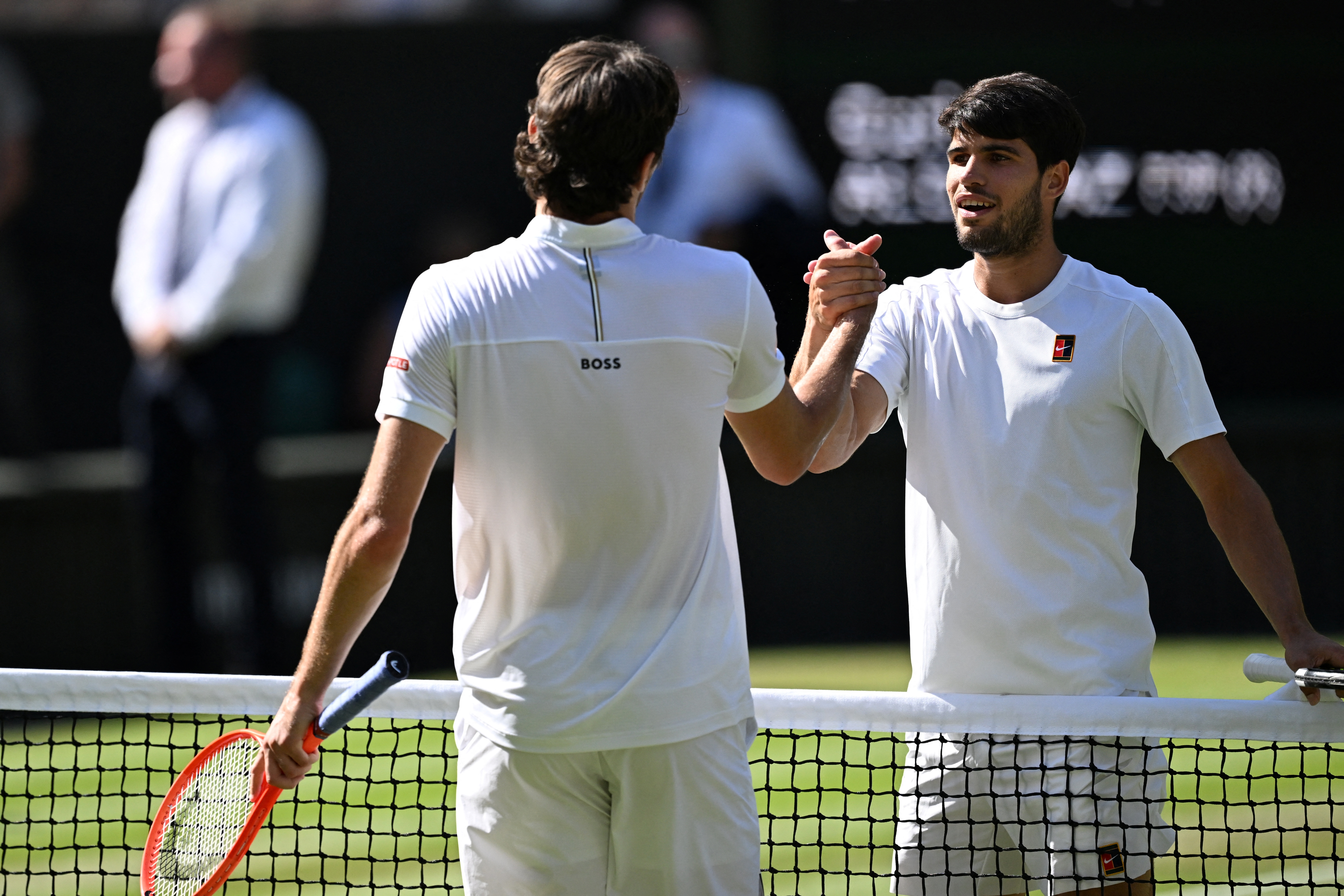 Carlos Alcaraz beats American Taylor Fritz in Wimbledon semifinals ...