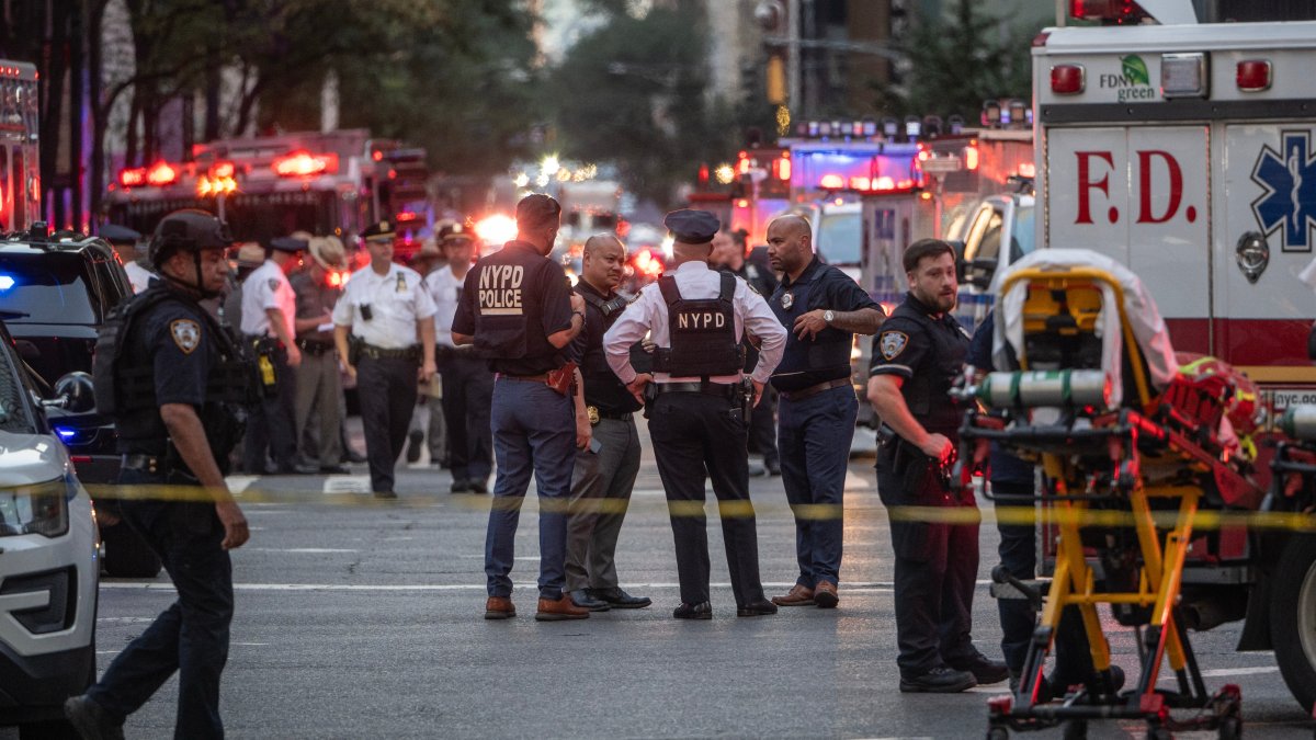Gunman kills 4, including NYPD officer, in NYC office shooting – NBC ...