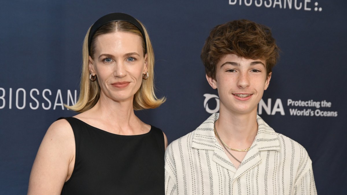 January Jones says she’ll never reveal identity of son’s dad – NBC New York