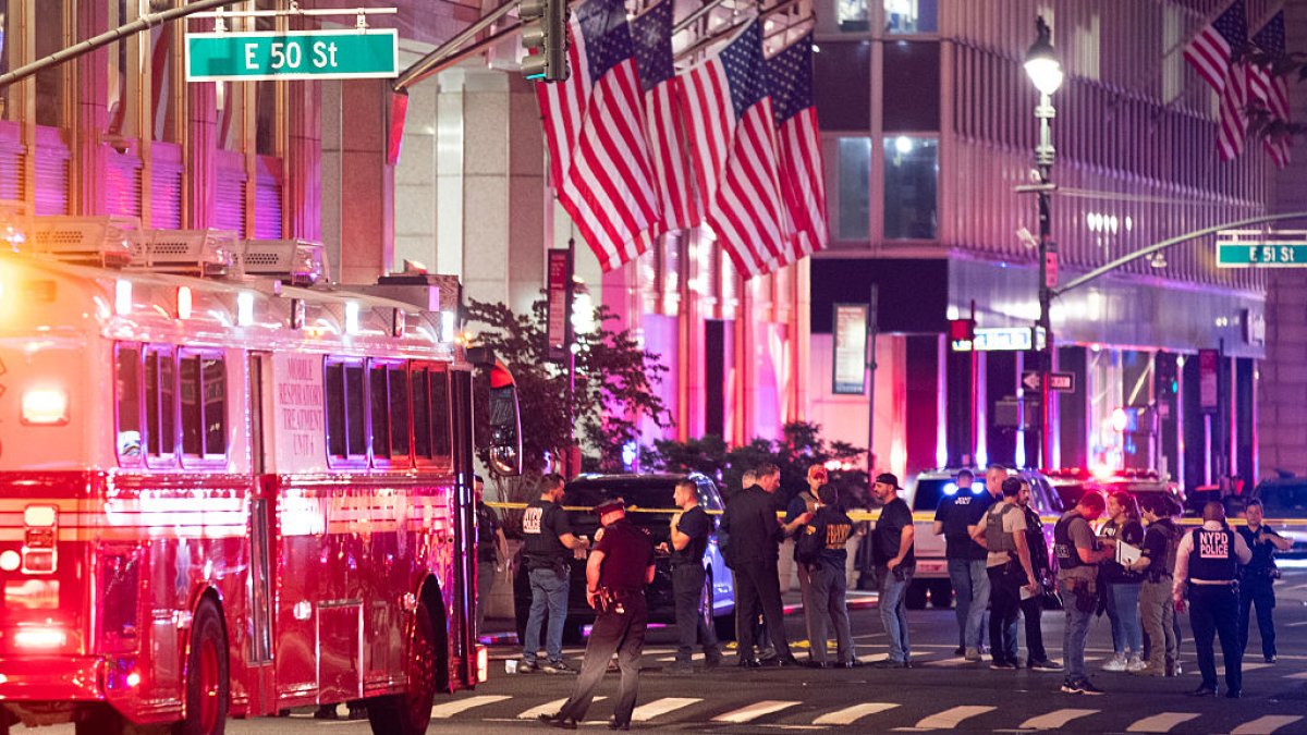 Shooter in Manhattan at NFL office building leaves note: Source – NBC ...