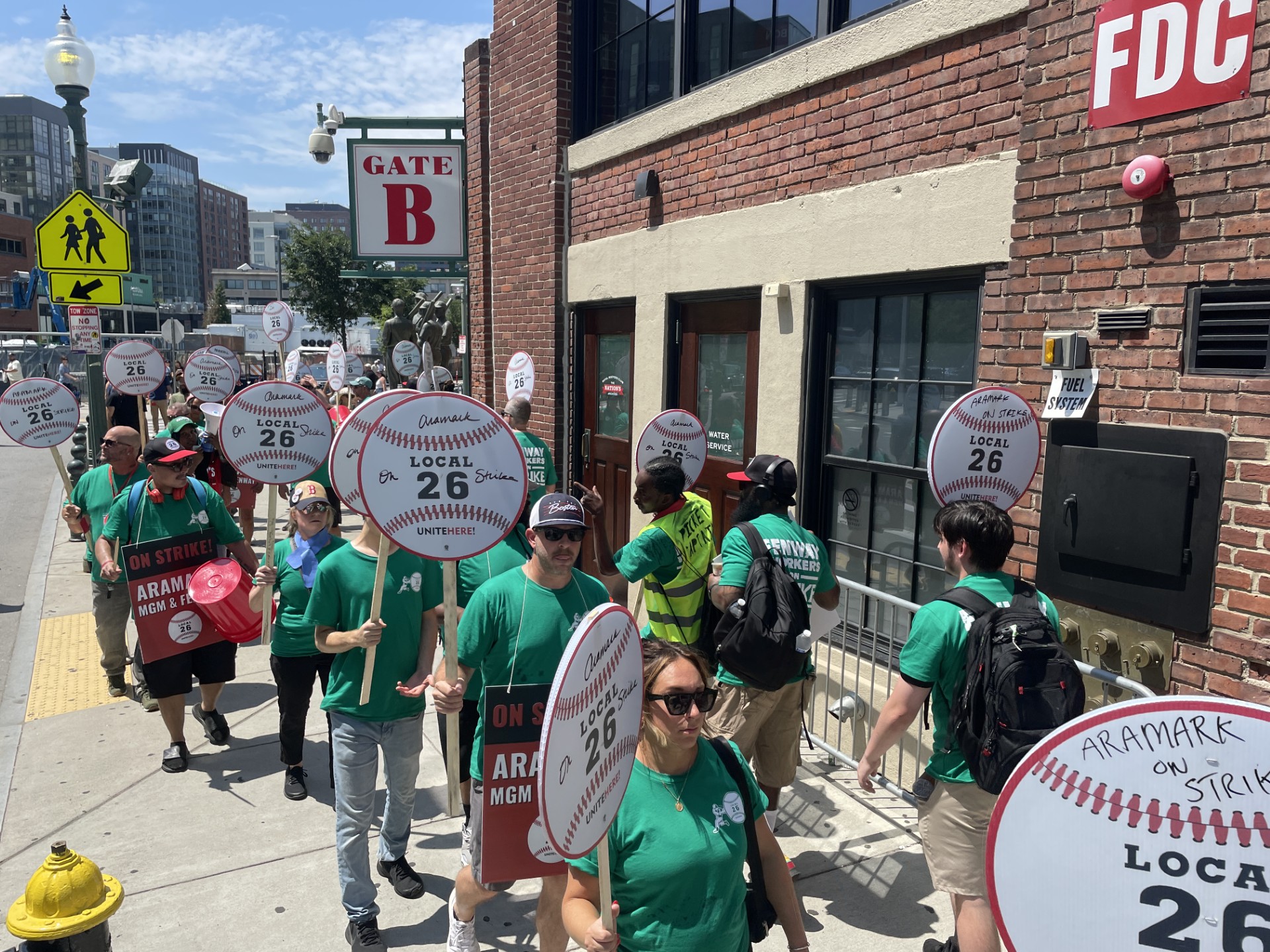 Fenway Park concession workers go on strike amid Aramark dispute – NBC ...