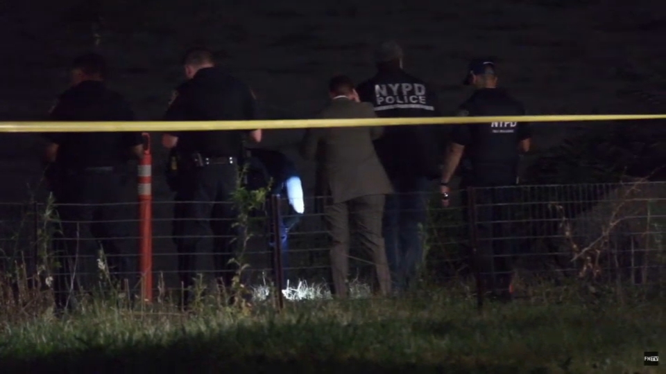 Trump officials lash out at NYC after shooting of CBP officer – NBC New ...