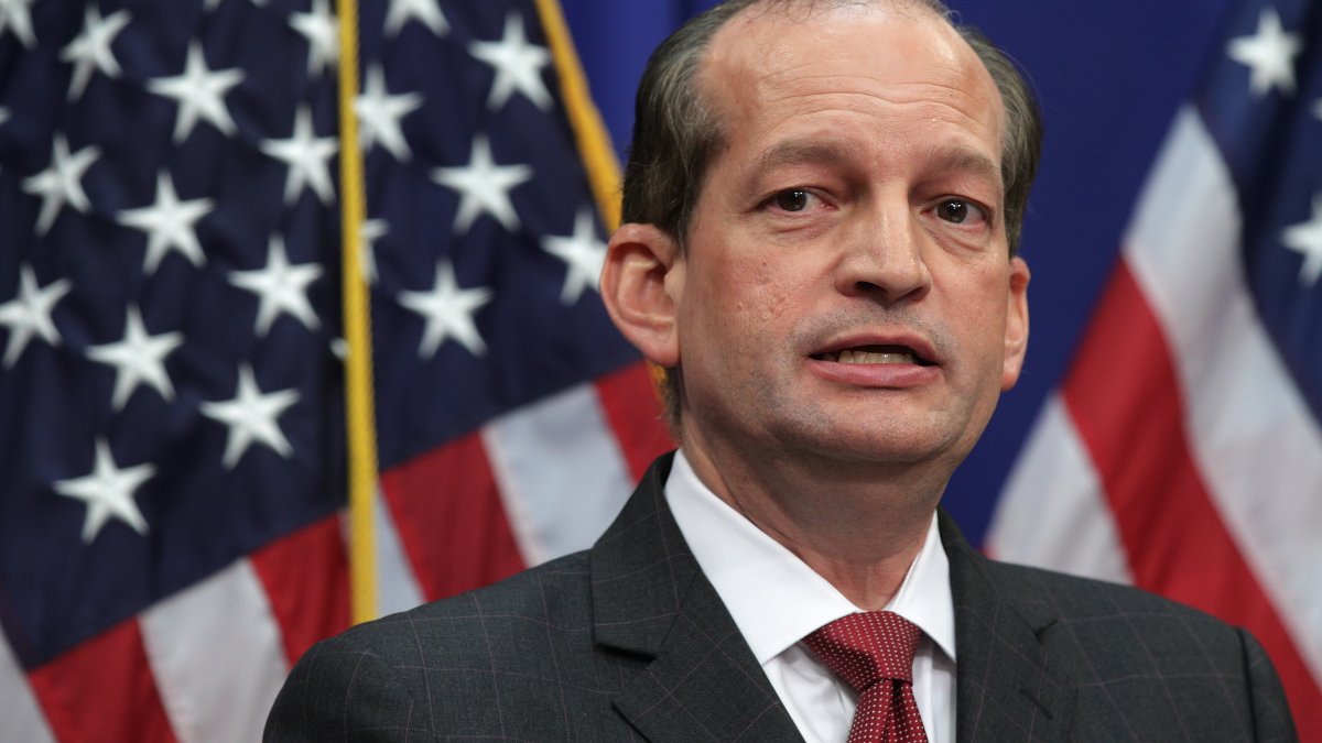 Congress doesn’t want to talk to Alex Acosta, Epstein’s ‘sweetheart ...
