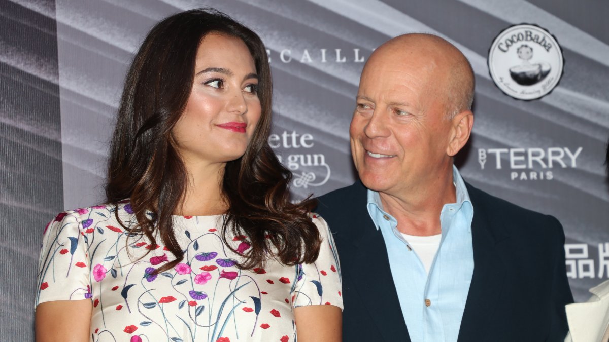 Bruce Willis’ wife shares tearful update on his dementia – NBC New York