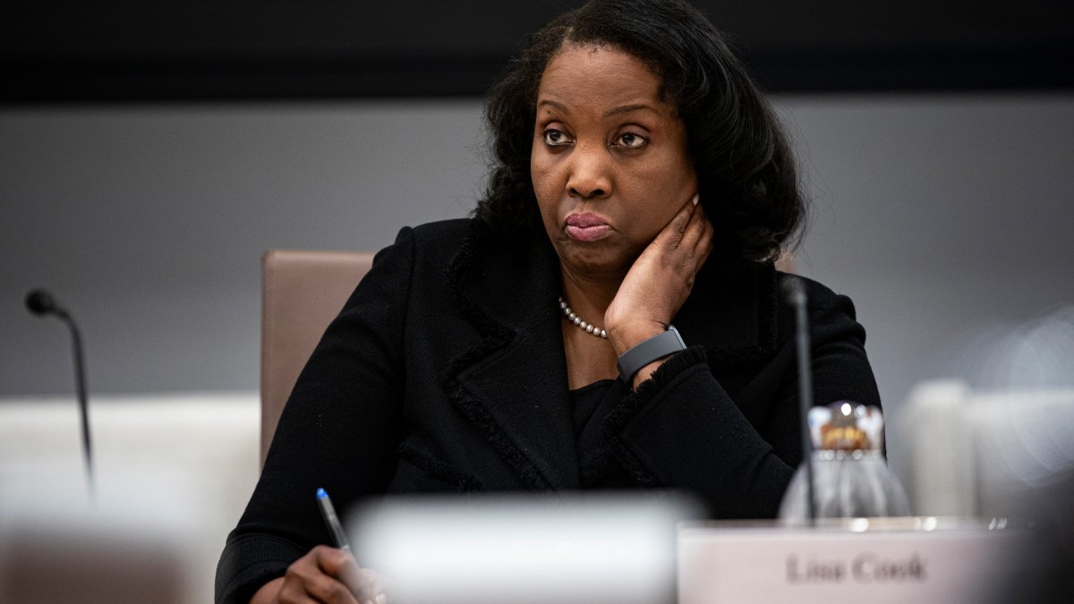 Supreme Court considers Trump’s attempt to fire Lisa Cook – NBC New York