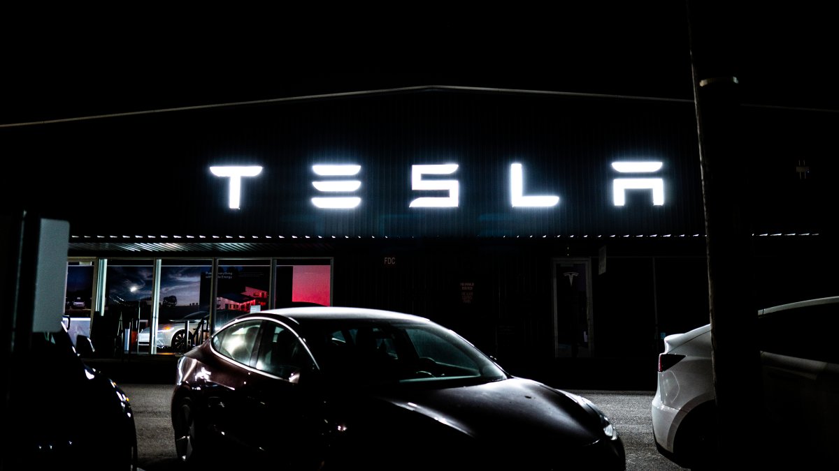 Major Tesla car recall over wheel issue and camera failure – NBC New York