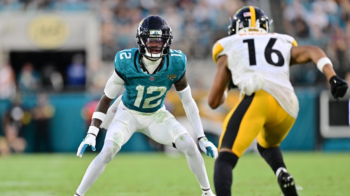 Jaguars’ Travis Hunter plays offense and defense in pro debut – NBC New ...