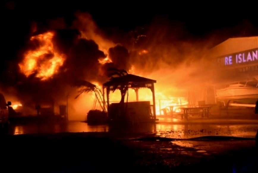 Long Island body found in pool may be fugitive Matthew Zoll: Police ...