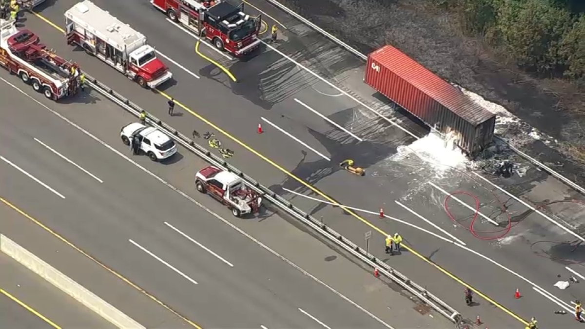 1 dead, 2 hurt in fiery 5-vehicle crash on NJ Turnpike Thursday – NBC ...