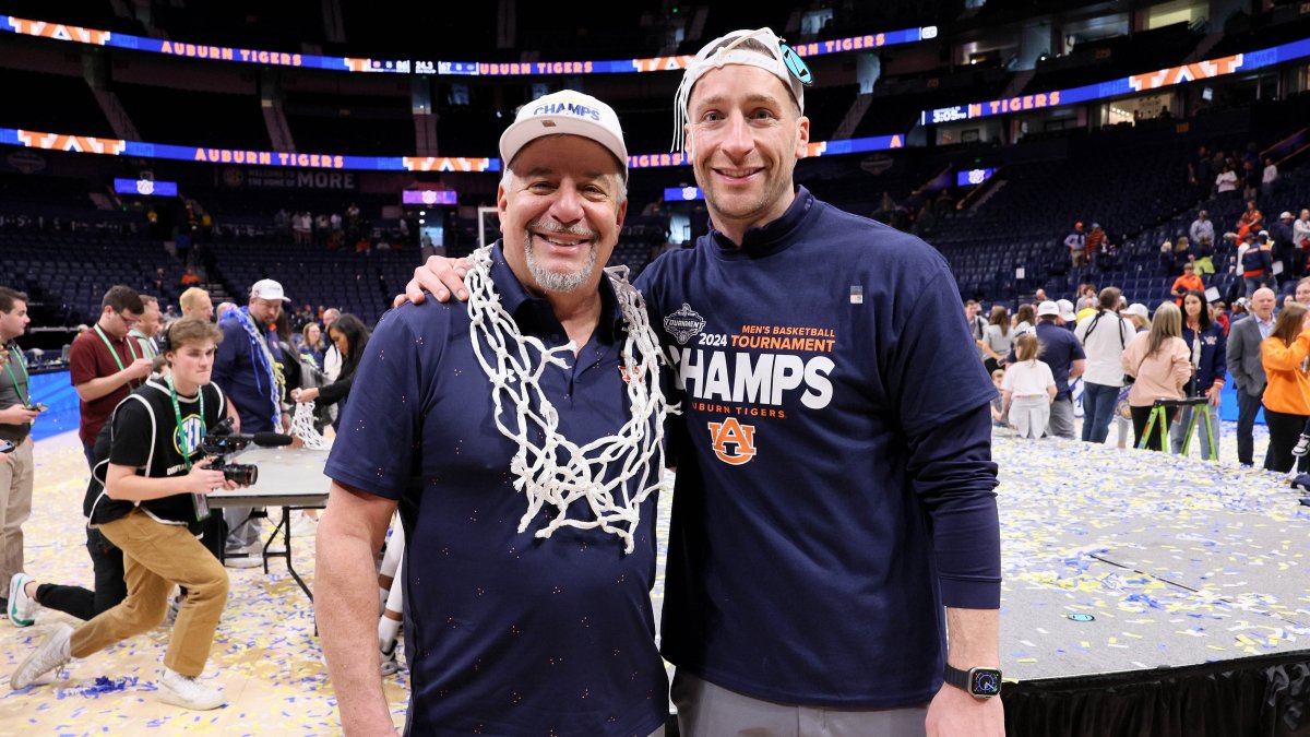 Auburn coach Bruce Pearl retires as son Steven takes over role – NBC ...