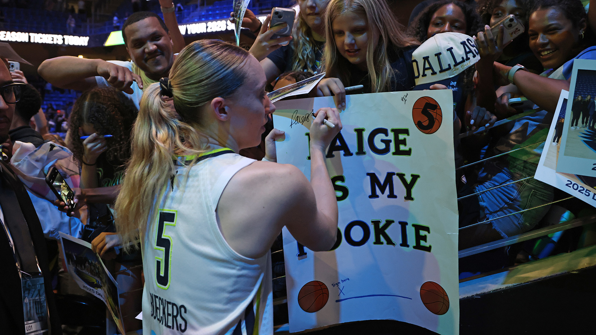 Paige Bueckers named WNBA Rookie of the Year – NBC New York