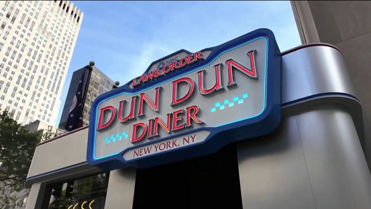 ‘Dun Dun Diner’ opens at Rockefeller Center — get a sneak preview – NBC ...
