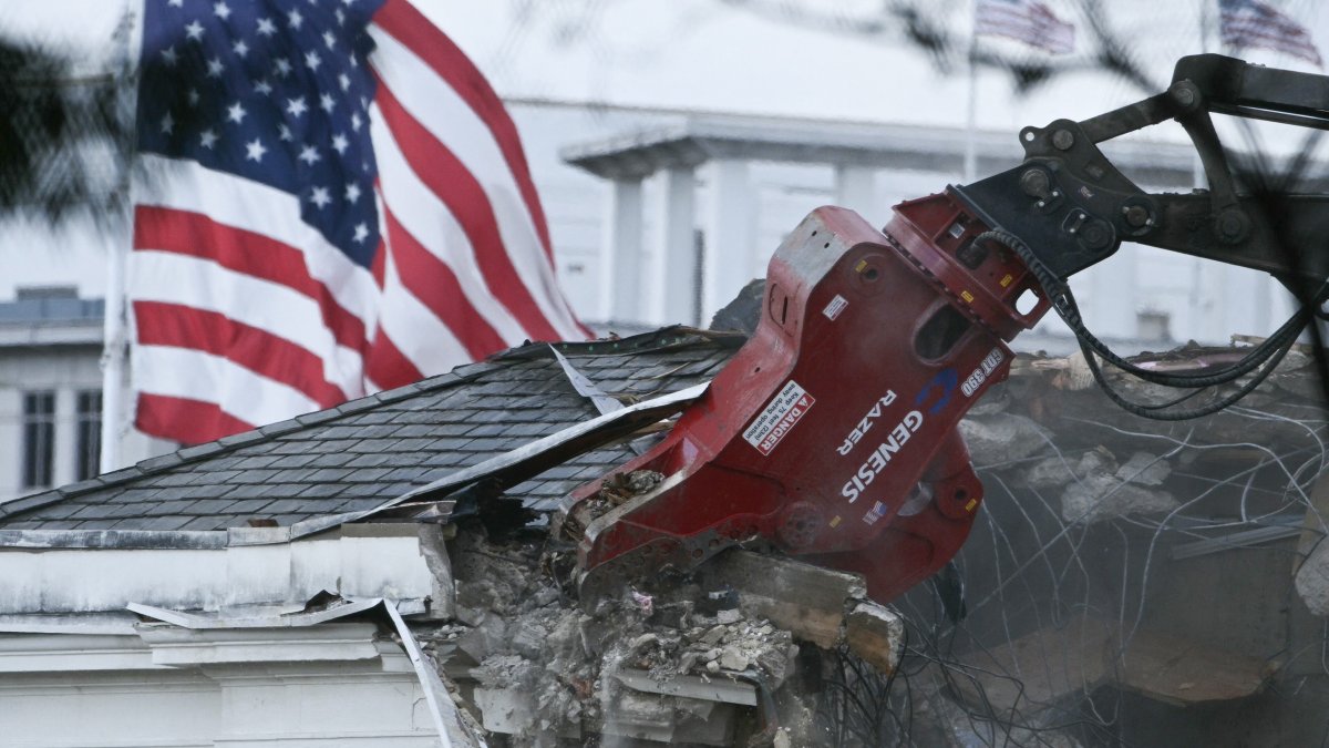Trump admin demolishing entire White House East Wing for ballroom – NBC ...